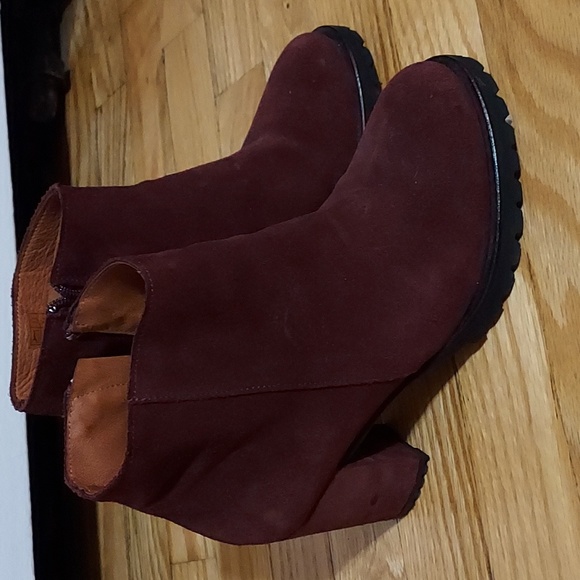 Eric Michael | Shoes | Eric Michael Burgundy Suede Leather Block Heel ...